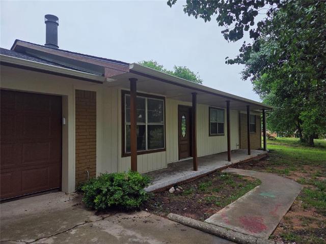 2707 W Royal Oaks Road