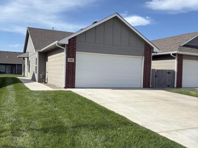 2707 2 W 55th St N, Wichita, KS 67204