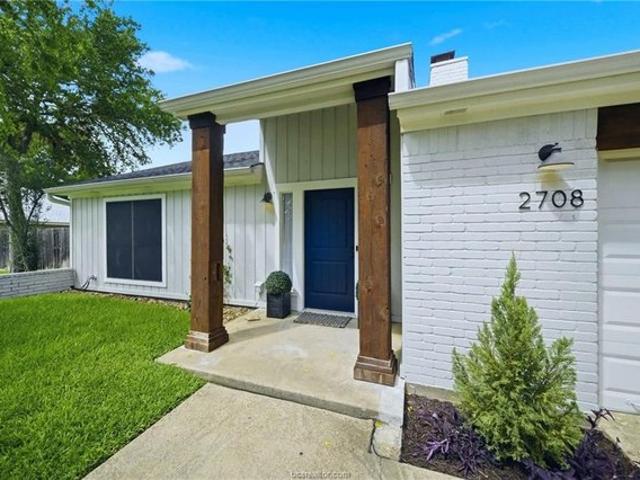 2708 Adrienne Cir, College Station, TX 77845