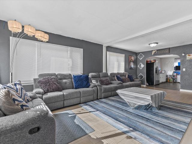 2708 Drexel Ave