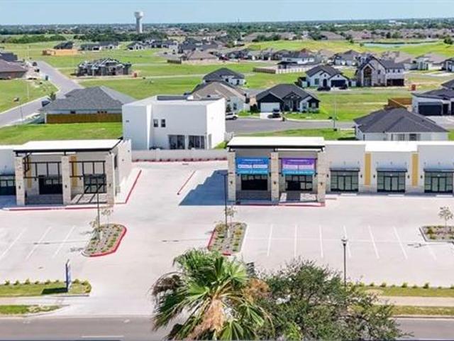 2708 Los Lagos Drive 12