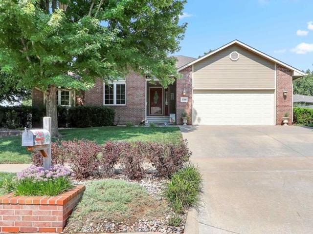 2708 St Christopher Cir, Manhattan, KS 66502