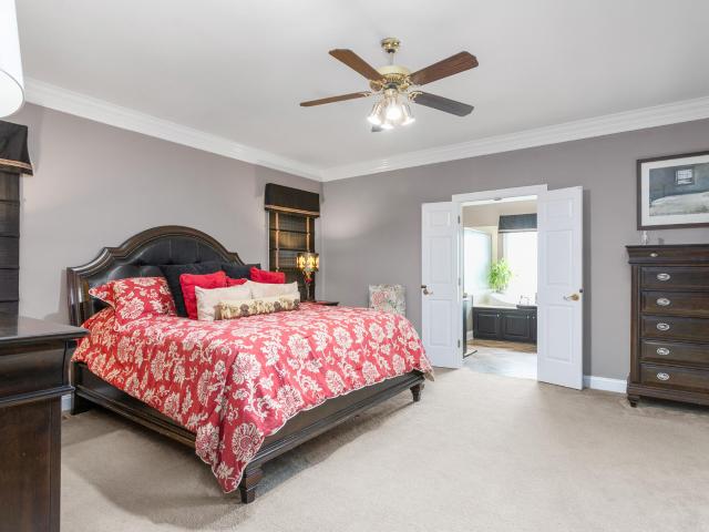 2708 Sturbridge Ct, Burlington, NC 27215 | MLS #10156