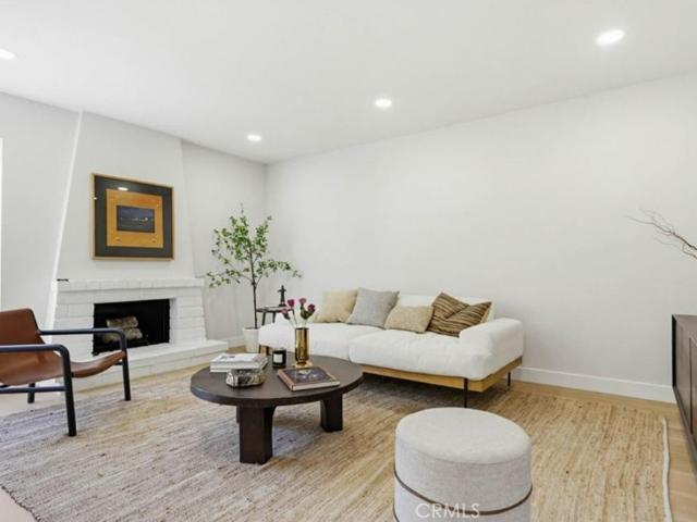 2708 Via Colina