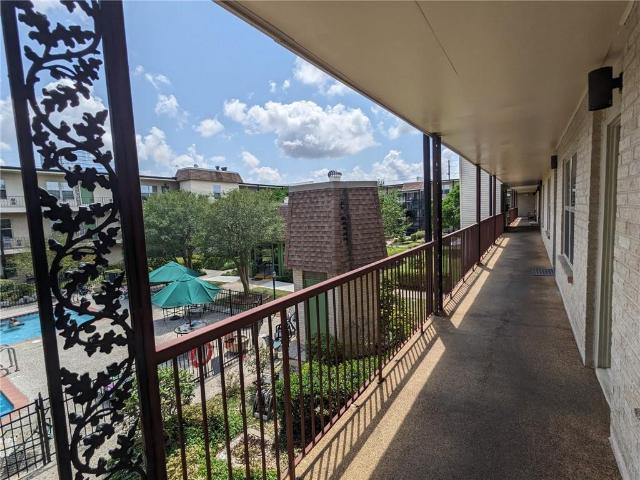 2708 Whitney Pl, Unit 812, Metairie, LA 70002 | MLS #2502