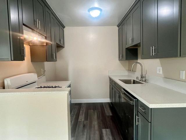 2708 2 Bedroom Apartment for Rent at 2708 W 141st Pl, Gardena, CA 90249 Gardena