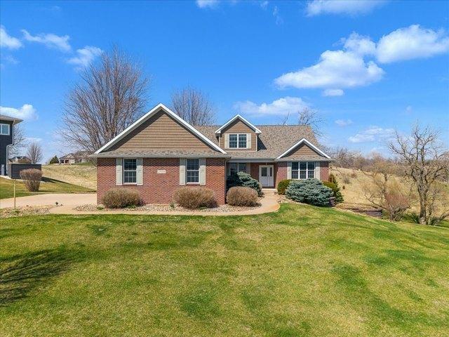 27090 th St, Le Claire, IA 52753