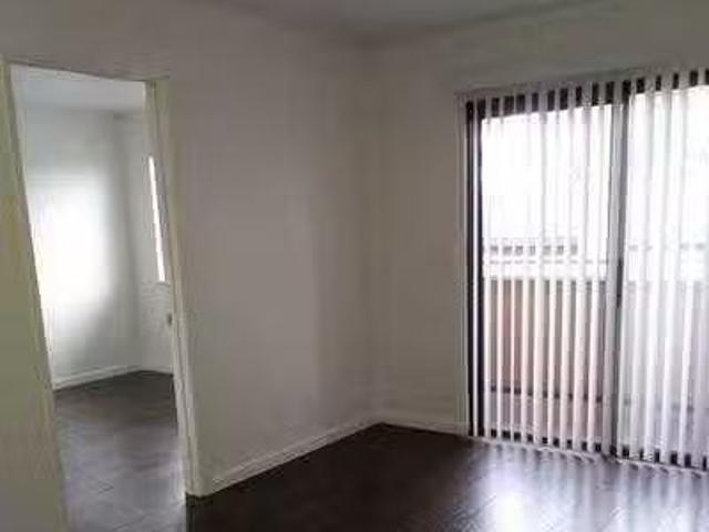 27095779 3270 Del Monte Blvd