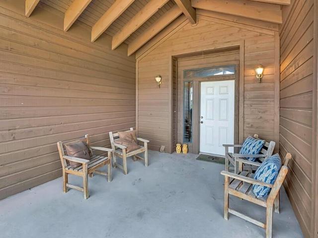 27095 Meadowmore Court # 402