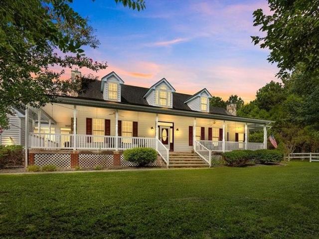 27098 Colosse Rd, Windsor, VA 23487