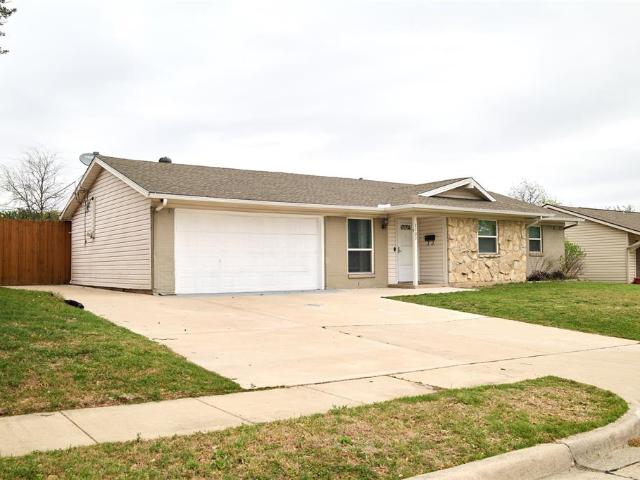 2709 Meadows Dr, Plano, TX 75074 | MLS #21225 | Compass