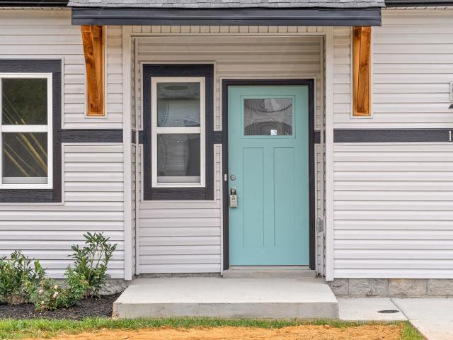 2709 Brewster Dr