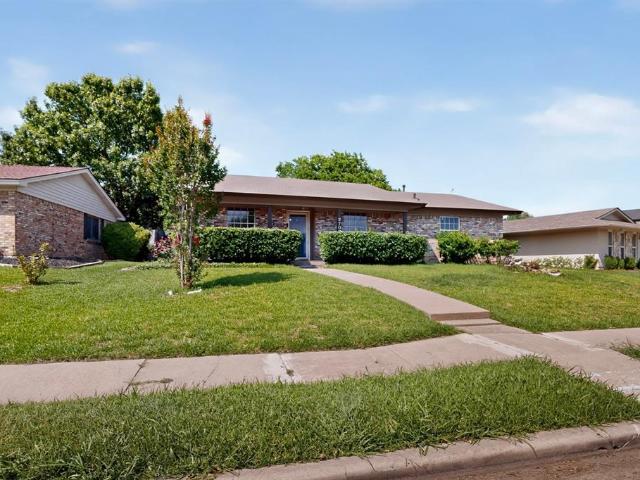 2709 Laramie Street
