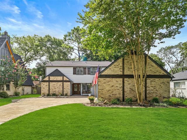 2709 Pine Needle Lane