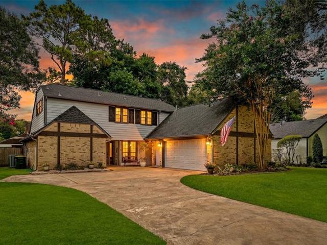 2709 Pine Needle Ln, Pearland, TX 77581