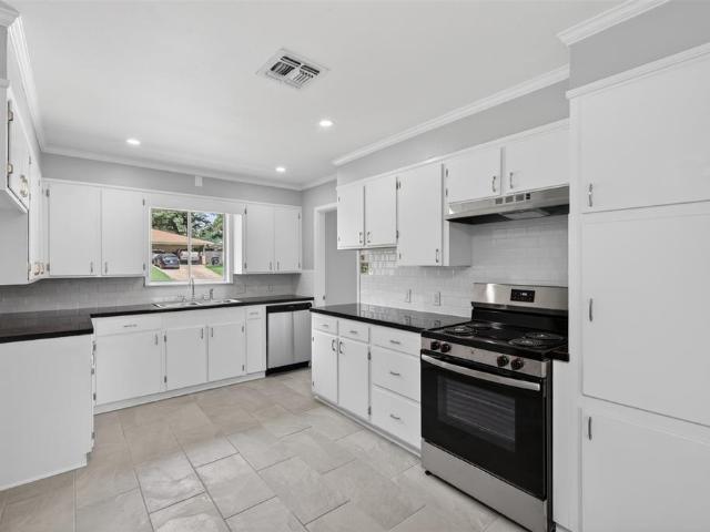 2709 Ridge Lake Drive