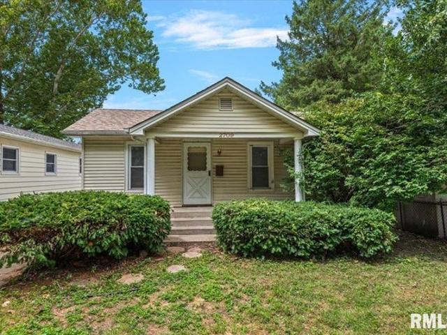 2709 S State St, Springfield, IL 62704