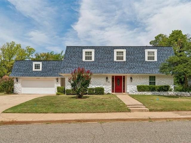 2709 Trail Creek Rd, Edmond, OK 73012