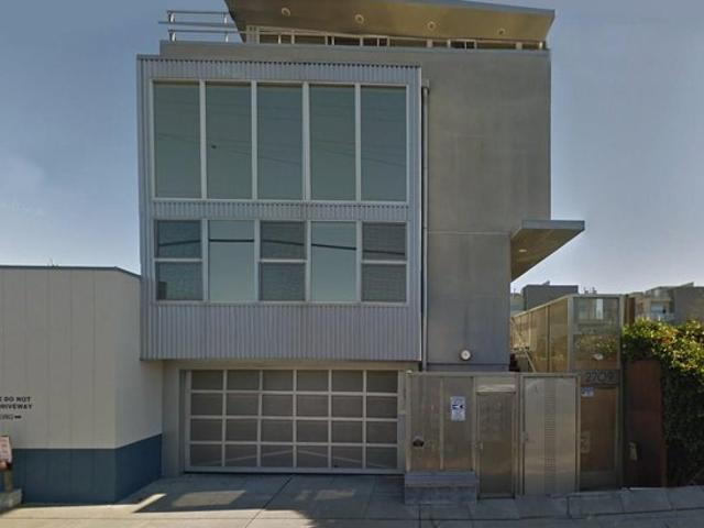 2709 10th St Apt C, Berkeley, CA 94710