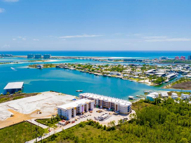 27000 W Harbor Island Lane A 205