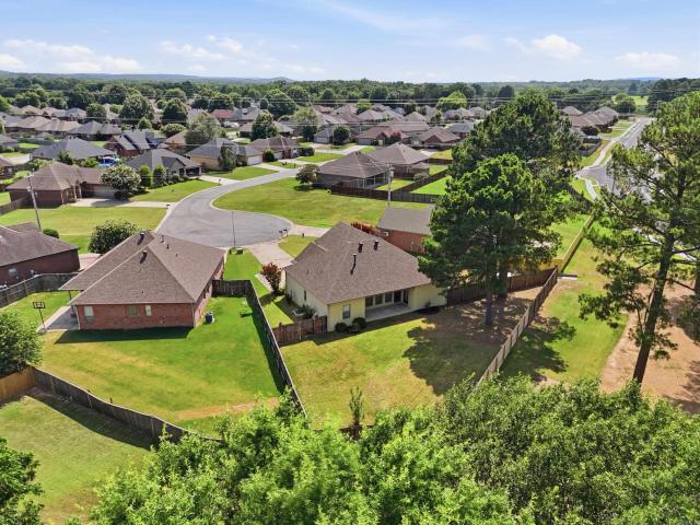 2700 Muscadine Lane
