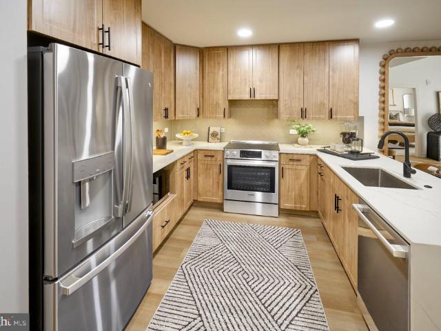 2700 Main Line Boulevard # 214