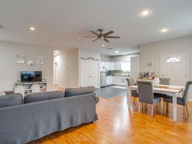 2700 McCart Ave, Fort Worth, TX 76110 | MLS #21121