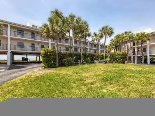 2700 N Beach Rd #B205, Englewood, FL 34223 MLS D6135835