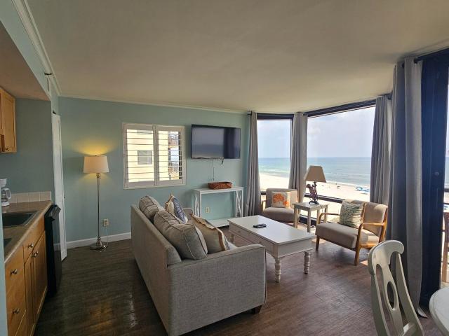 2700 N Lumina Avenue # Unit 811