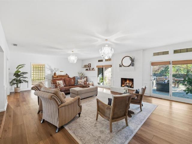 2700 Oak Trail Court