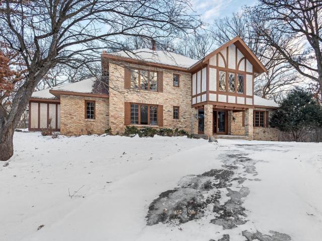 2700 Olde Wood Ct, Minnetonka, MN 55391 | MLS #7017