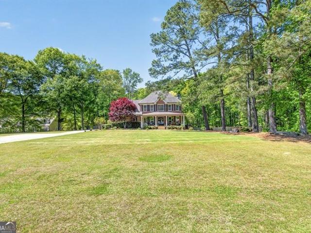 2700 Bay Ridge Dr, Loganville, GA 30052