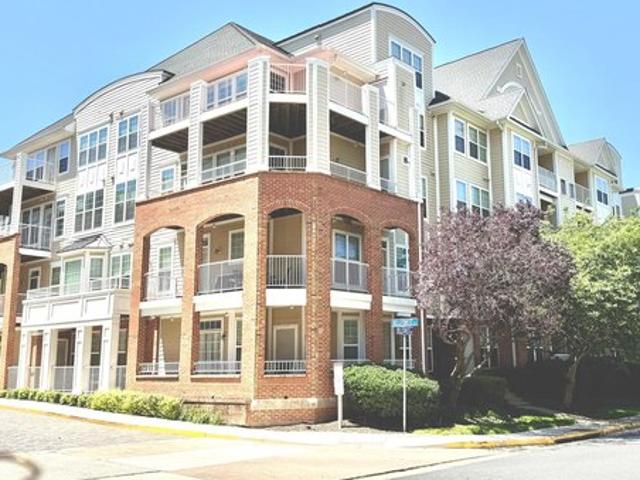 2700 Bellforest Ct Apt 108, Vienna, VA 22180