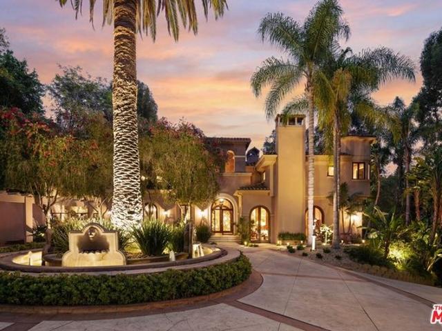 2700 Benedict Canyon Dr, Beverly Hills, CA 90210