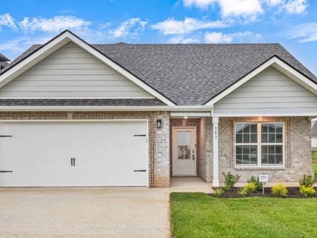 2700 Brewster Dr, Clarksville, TN 37042