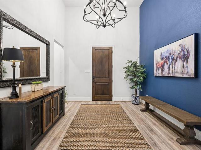 2700 Castlebridge