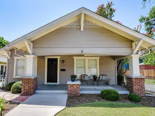 2700 College Ave, Fort Worth, TX 76110