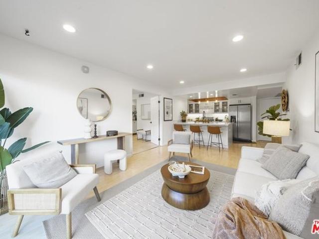2700 E Cahuenga Blvd Unit 4121, Los Angeles, CA 90068