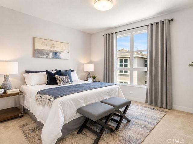 2700 E Chaucer E Unit 41, Los Angeles, CA 90065