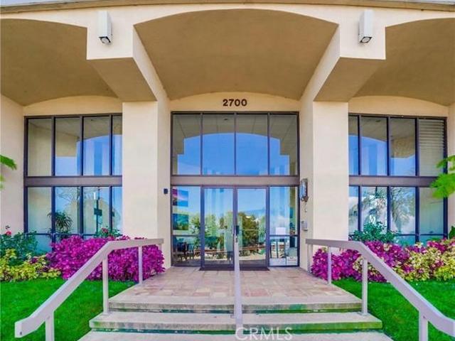 2700 E Panorama Dr Apt 208, Signal Hill, CA 90755