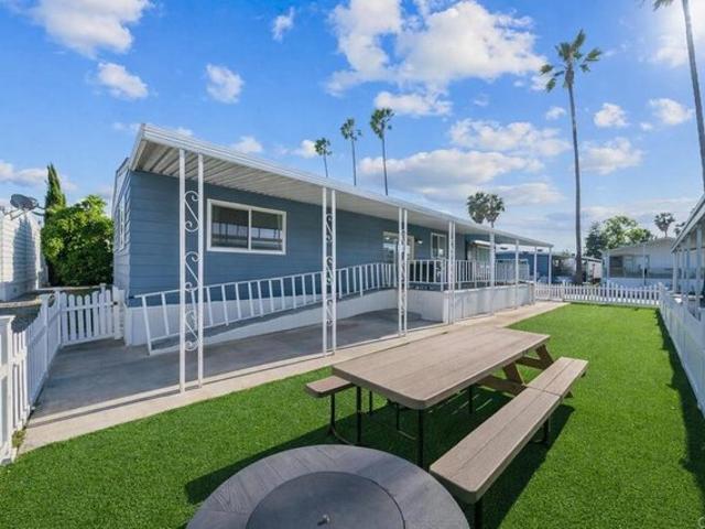 2700 E Valley Pkwy Spc 3, Escondido, CA 92027