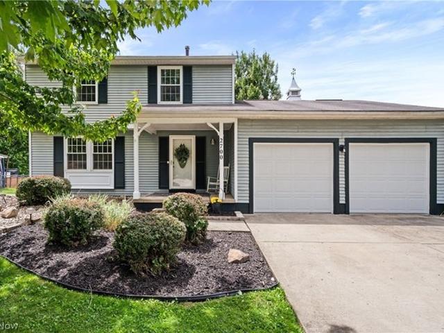 2700 Elizabeth Dr SW, Lordstown, OH 44481