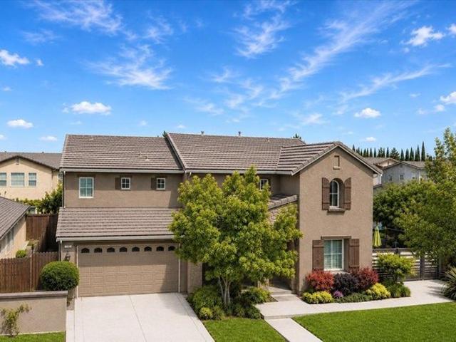 2700 Espana Ln, Modesto, CA 95355