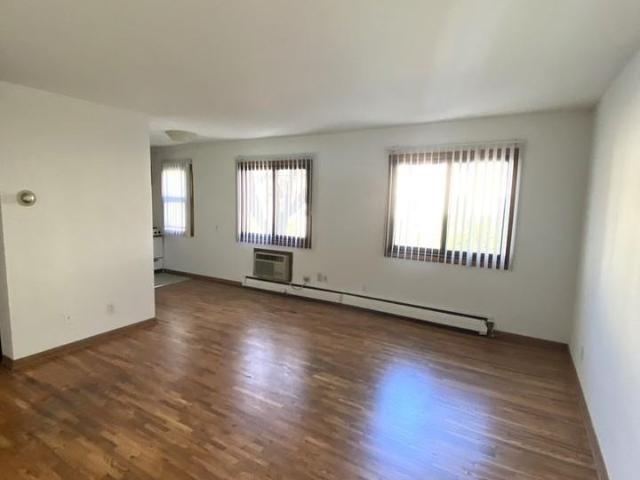 2700 Humboldt Ave S. Studio Apartment for Rent at 2700 Humboldt Ave S, Minneapolis, MN 55408 East Isles