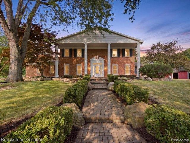 2700 Hosner Rd, Oxford Township, MI 48370