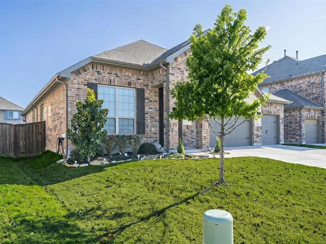2700 Lakeside Drive