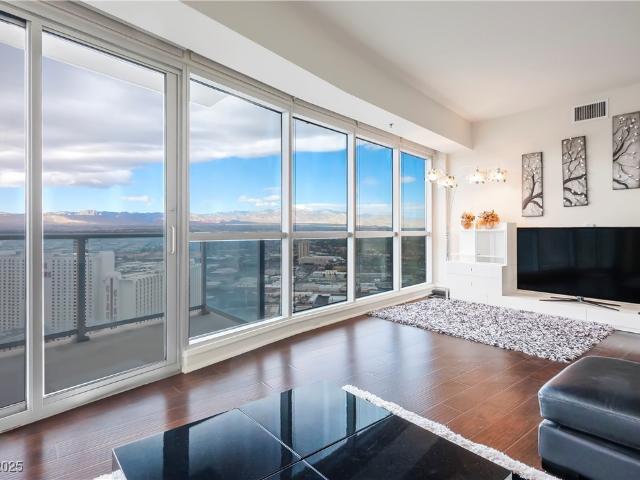 2700 Las Vegas Boulevard 3708