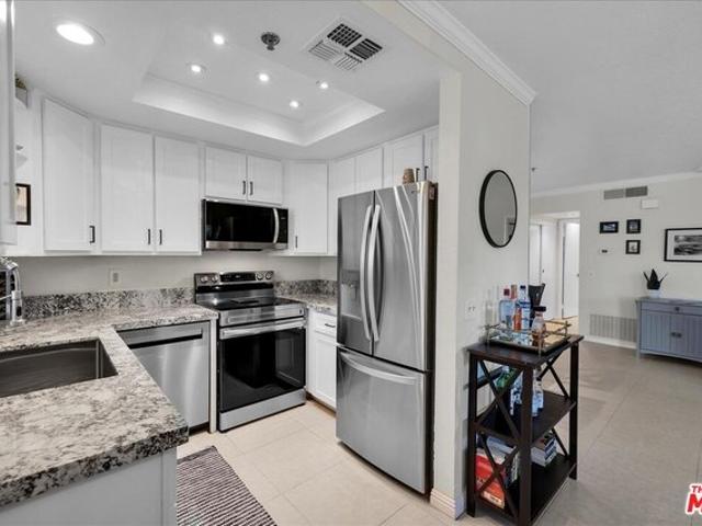 2700 Lawrence Crossley Rd Unit 83, Palm Springs, CA 92264