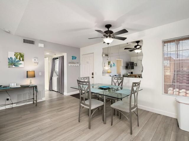 2700 Lawrence Crossley Rd 119, Palm Springs, CA