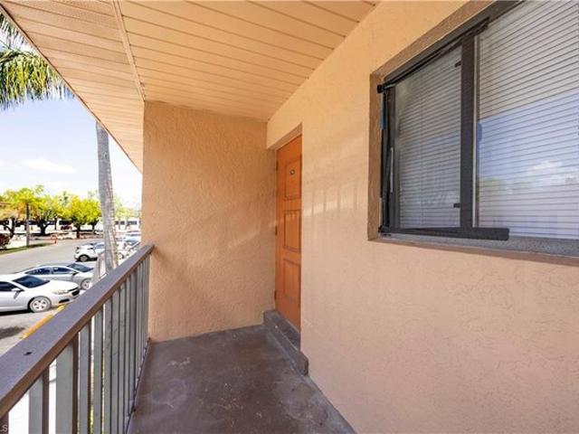 2700 Park Windsor Dr Apt 714, Fort Myers, FL 33901